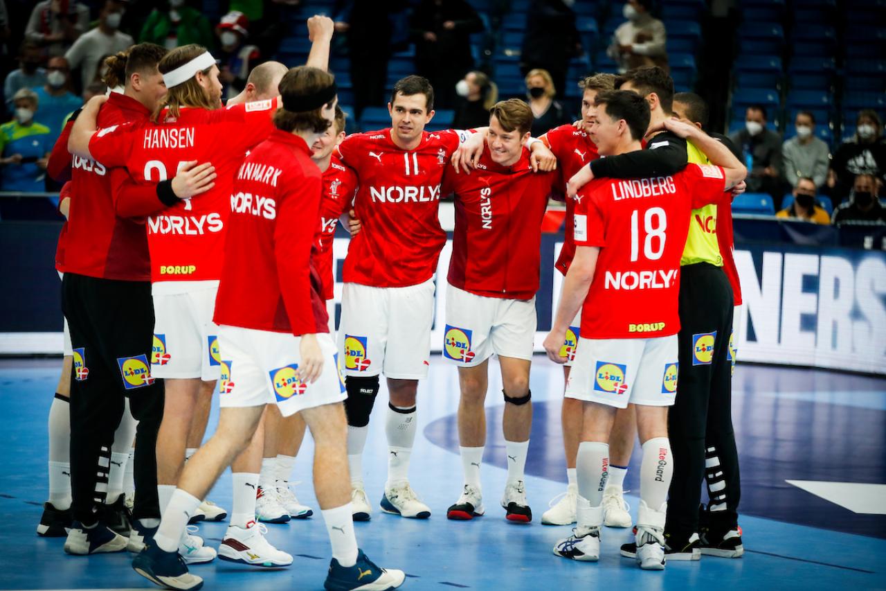 Få overblikket over Danmarks program for mellemrunden HER